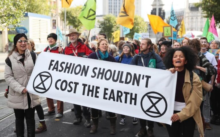 "Reflecting on World Earth Day: The Impacts of Fast Fashion on Our ...